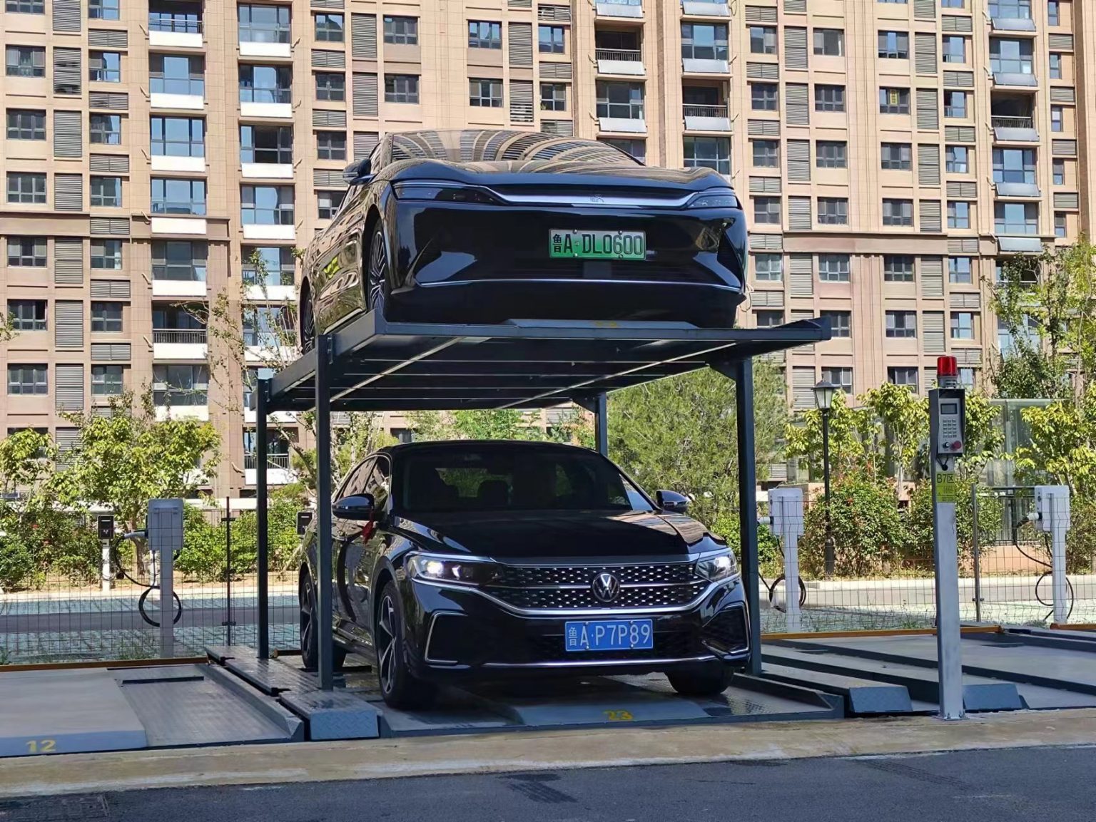 What is car stacker parking? – FAQ